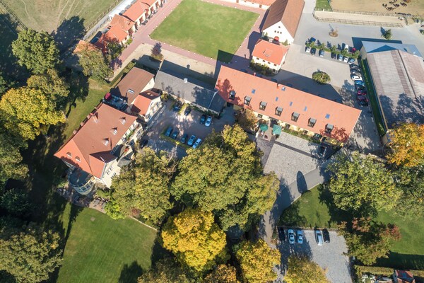 Hro Hotel Rittergut Osthoff Gmbh - Osnabrück