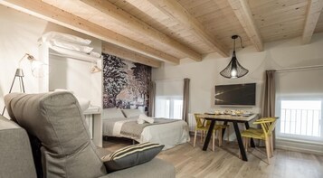 Estúdio luxo | Cortinas blackout, quartos à prova de som, ferros/tábuas de passar roupa