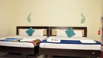 Quarto Familiar | Secretária, Wi-fi grátis, roupa de cama fornecida