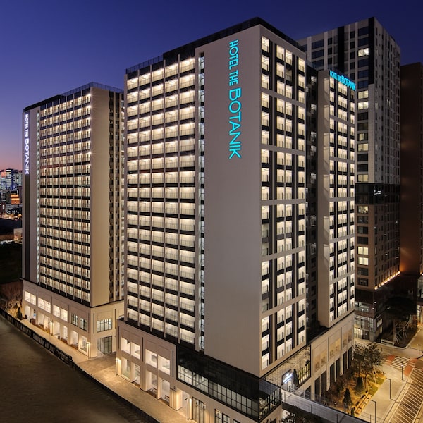 Hotel The Botanik Sewoon Myeongdong - Seúl