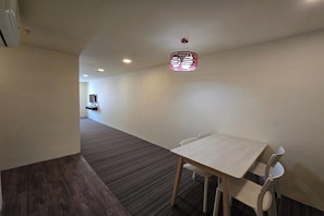 Suíte superior | Sala de jantar