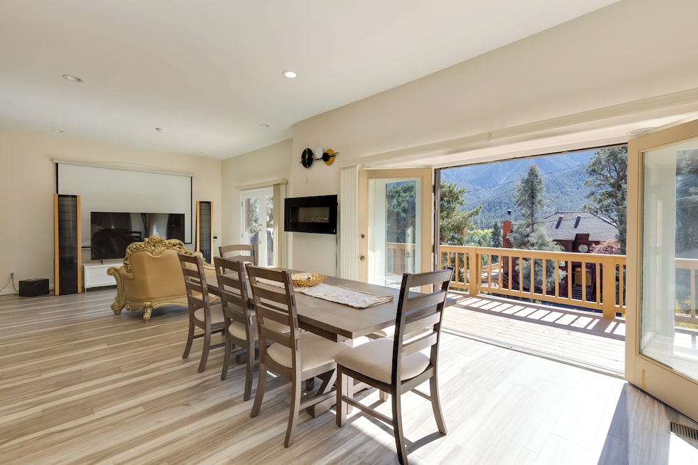 Game Room & Deck: Modern Frazier Park Home! - Pine Mountain Club, CA