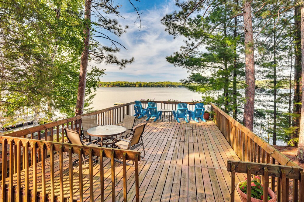 Lake Tomahawk Summer Oasis W/ Deck! - Minocqua, wI