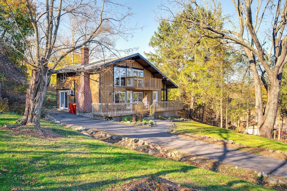 Walk To Liberty Mountain: Lake-view Ski Retreat! - Caledonia State Park, Fayetteville