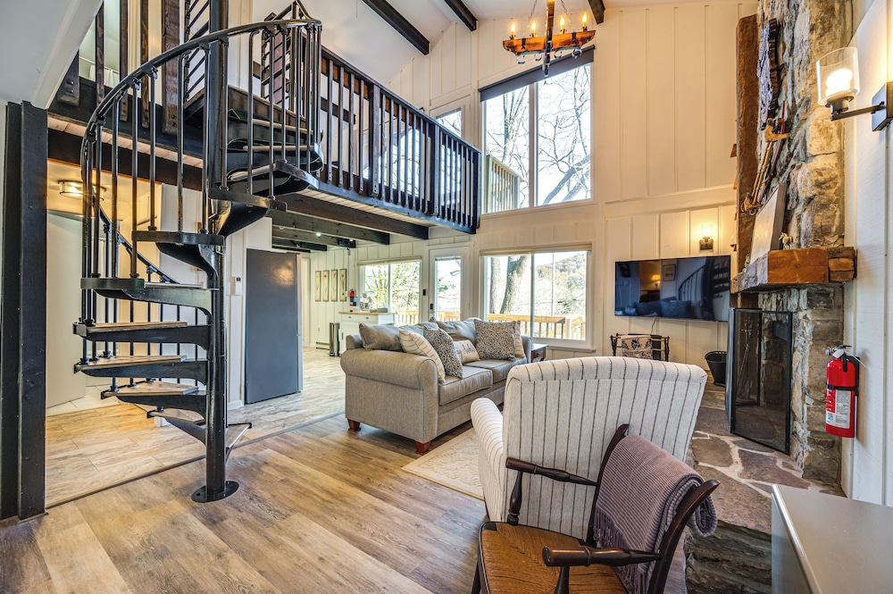 Walk To Liberty Mountain: Lake-view Ski Retreat! - Pennsylvania