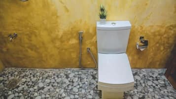 Villa Deluxe, 1 quarto, casa de banho privativa, vista para a piscina | Casa de banho | Toalhas fornecidas, sabão, champô, papel higiénico
