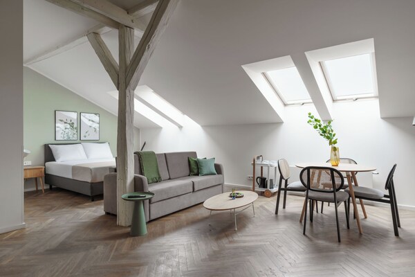 Limehome Prague Halkova - Prague