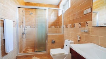 Apartamento luxo, 3 quartos, vista para o jardim | Banheiro