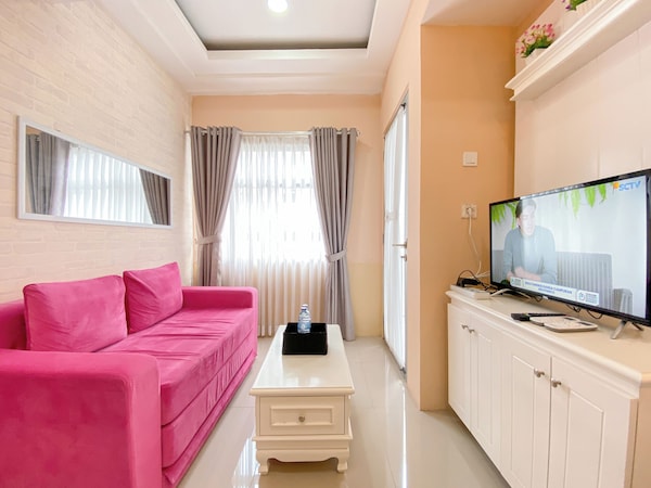 The Nifty Nook 2br At Grand Asia Afrika Apartment - Bandung