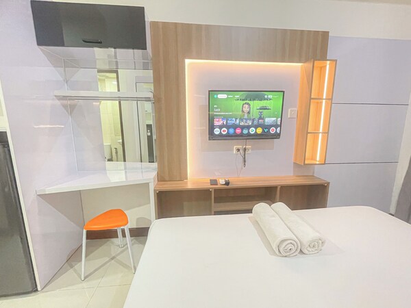 The Highrise Studio At Vida View Makassar Apartment - Makassar