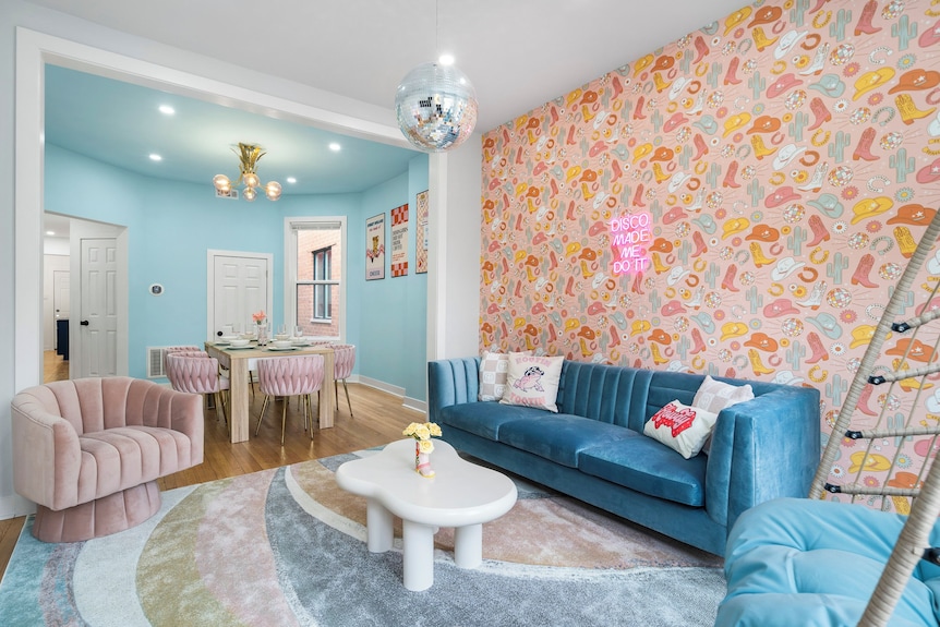 Retro Disco Cowboy Fun, Walk To Wrigley, Restaurants/bars! 15 Mins To Downtown! - Illinois