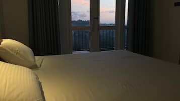 Ferros/tábuas de passar roupa, Wi-Fi de cortesia, roupa de cama