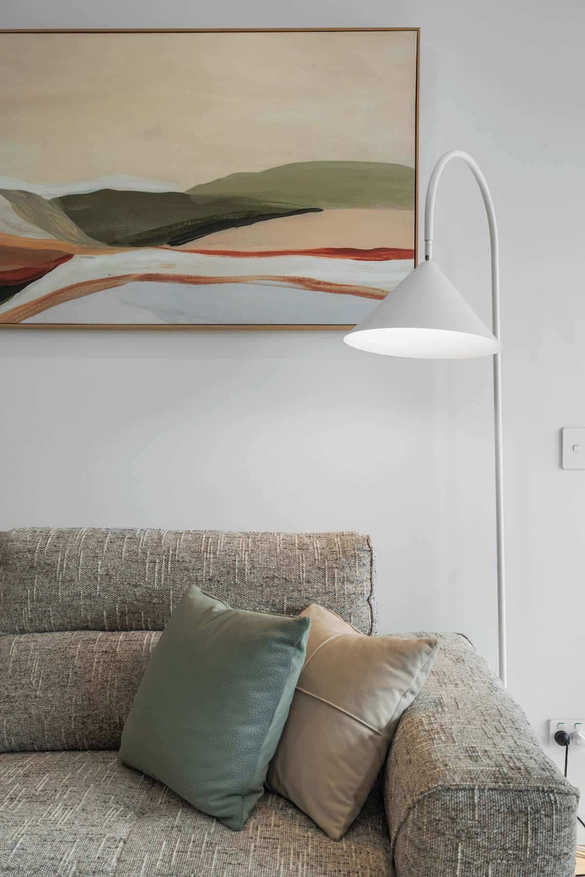 New Pet-friendly Riverview Stay + Parking - Broadbeach