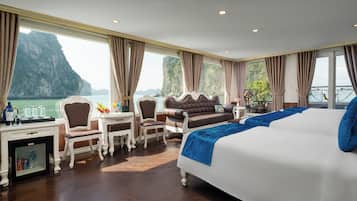 Quarto Quádruplo Familiar, vista para o oceano | Roupa hipoalergénica, minibar, secretária, cortinas/cortinados opacos