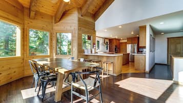 Casa (5 Bedrooms) | Parte interna