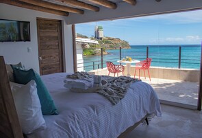 Quarto Duplo Deluxe, vista para o mar | Minibar, cofre no quarto, Wi-fi grátis, roupa de cama fornecida 
