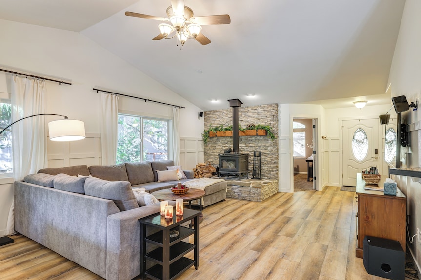 Forest-view Retreat: Grill & Fireplace In Sonora - Sonora, CA