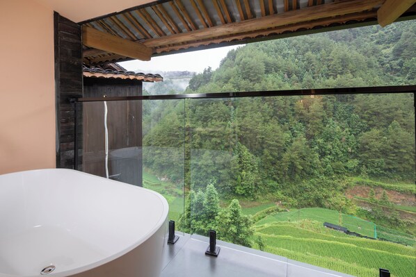 Quarto Individual Deluxe, pátio, vista para a montanha | Terraço/pátio interior