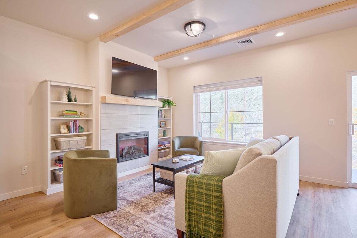 Riverwalk Suites, #310 Exceptional In Every Way - Cashmere, WA