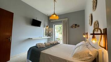 Cortinas blackout, ferros/tábuas de passar roupa, Wi-Fi de cortesia