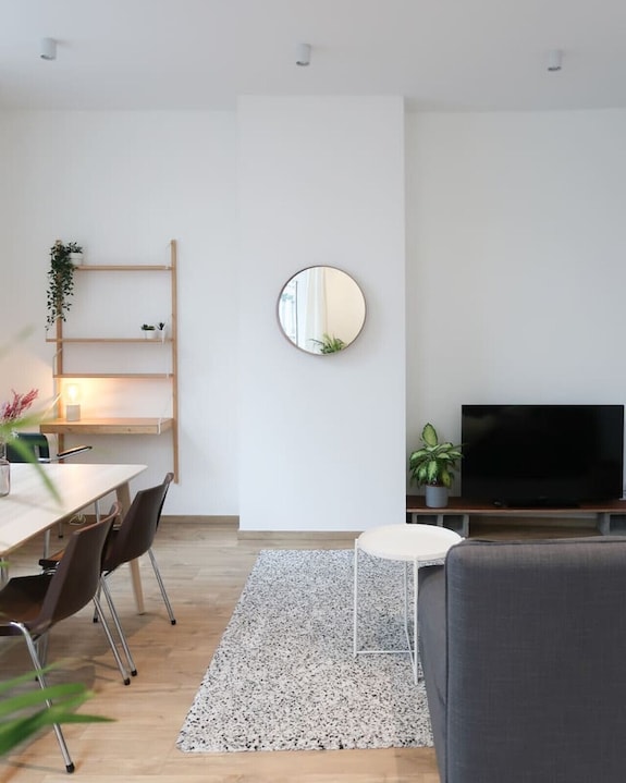 Beautiful Apartment In Liège Center - 1st Floor - Herstal