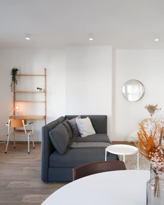 Beautiful Apartment In Liège Center - 2nd Floor - Herstal