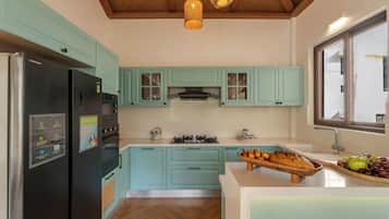 Vila superluxo, 3 quartos | Cozinha americana privada