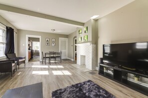 Casa (2 Bedrooms) | Interior