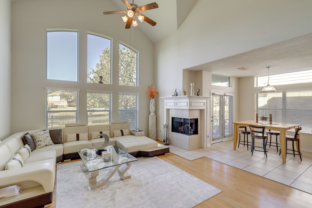 Lake-view Home W/ Pool Access In Legends Ranch! - Spring, TX