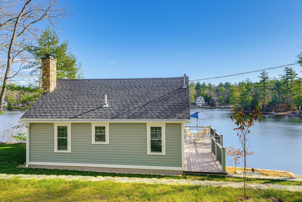 Modern Waterfront Gem W/ Dock On Lake Monomonac - Ashburnham, MA