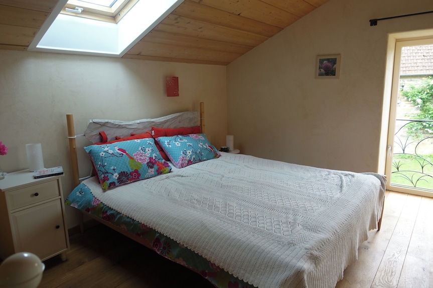 Gîte Des Quatre Chemins Near Cluny In Burgundy In A Green Setting - Cluny