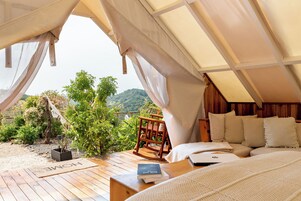 Tenda Comfort, 1 quarto, não fumadores, vista para a montanha | Lençóis de algodão egípcio, roupa de alta qualidade 