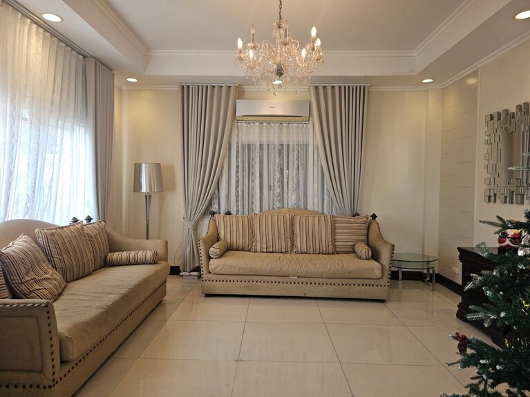 Elegant 3br Private Home With Panoramic City View, Close To Sm Seaside Cebu - Cebu City