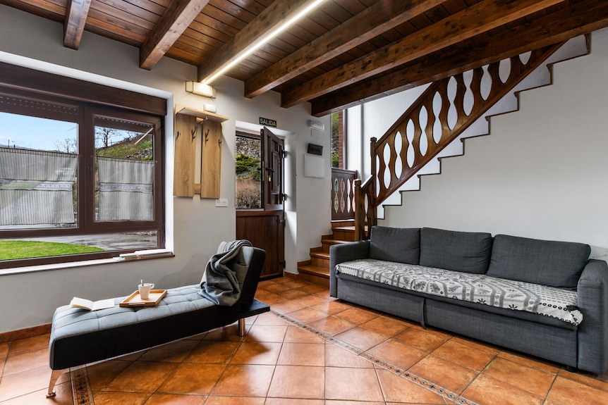 Landhaus 'La Picarota' Mit Bergblick, Pool Und Garten - Lena