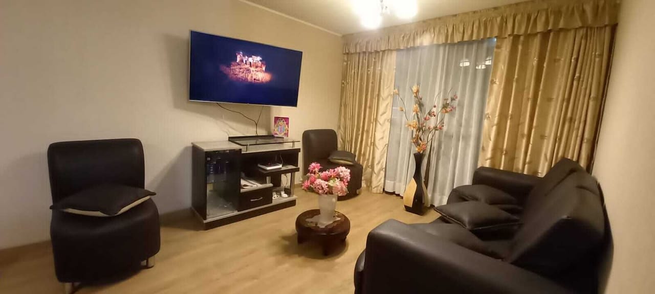 Apartamento Familiar Parque De La Huaca San Miguel\n\n - Lima