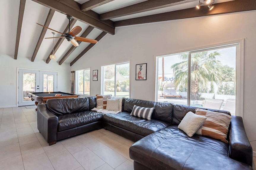 4 Br Tempe Retreat: Pool | Putt Putt | Pool Table - Big Surf, Tempe