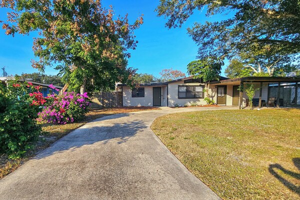 2 Mi To Cocoa Riverfront Park: Home W/ Patio! - Cocoa Beach, FL
