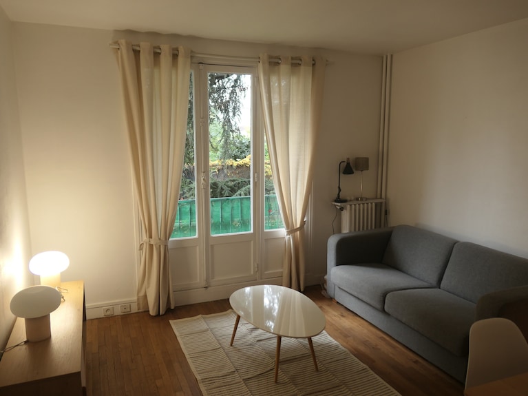 Quiet Apartment Close To Transport Links - Asnières-sur-Seine