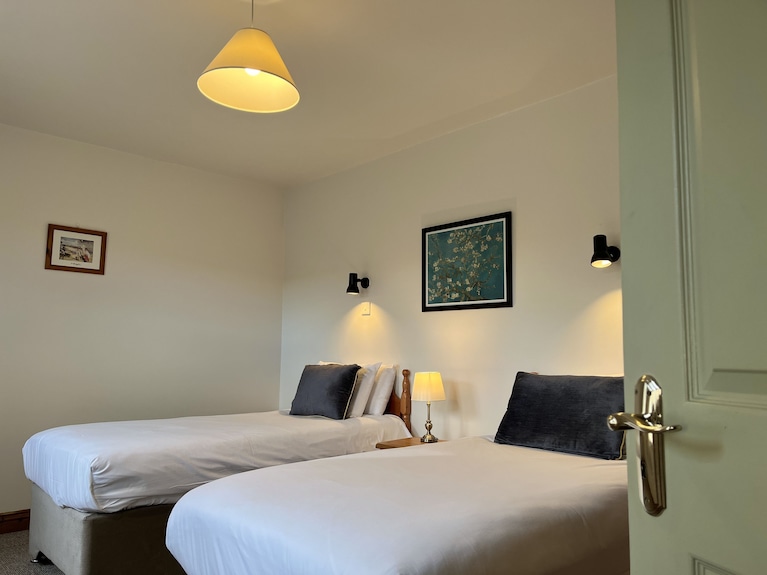 An Atlantic View Cottages That Sleeps 6 Guests In 3 Bedrooms - Clare County