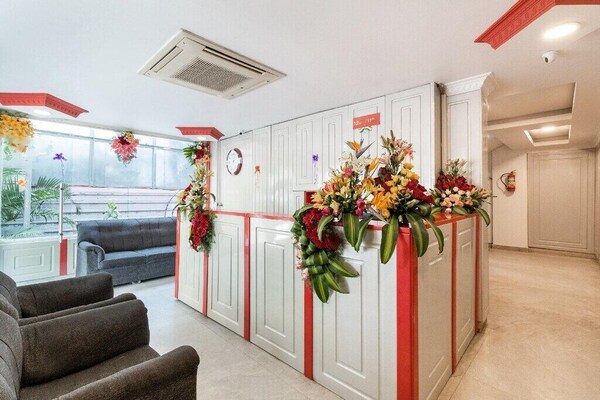 Hotel Fiesta Grand - Bangalore