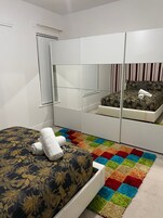 Casa | 1 quarto, Wi-fi grátis, roupa de cama fornecida 