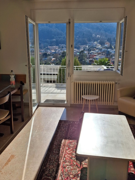 Villa In Caslano Ticino Private House With Pool, 150 M From Lake Lugano. - Canton of Ticino