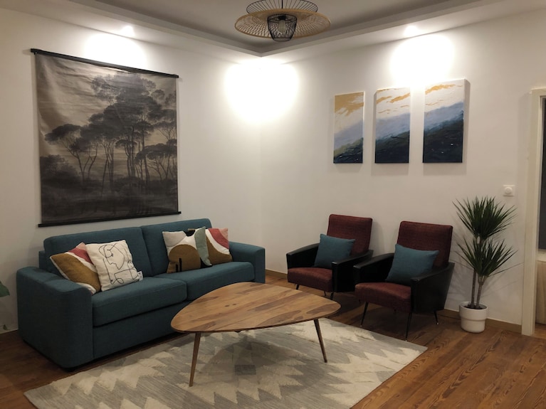 Appartement De Charme Tout Rénové Et Proche De Toutes Les Commodités. - Schiltigheim