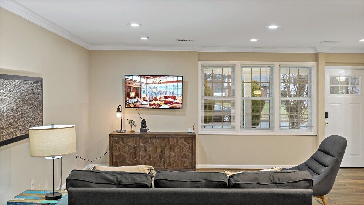 Entertaining | 5 Bedrooms | Luxury | Dc Vibe - Fairfax, VA