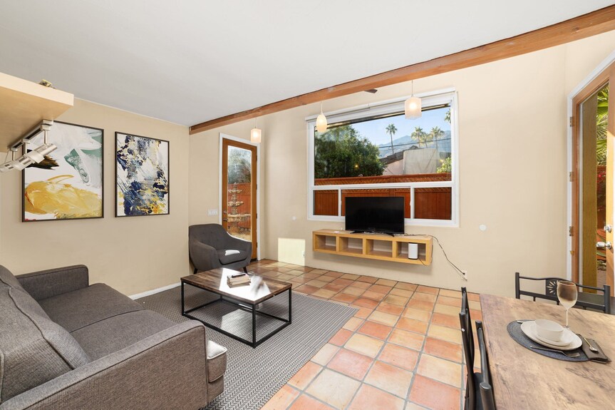 Spanish-style 2-bedroom House Near Downtown Palm Springs - Palm Springs