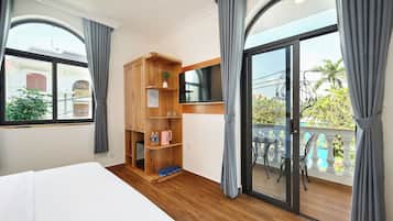 Quarto Duplo Deluxe, varanda, vista para o parque | Minibar, com decoração personalizada, com mobília individualizada