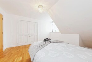 Casa | 3 quartos, Wi-Fi de cortesia, roupa de cama