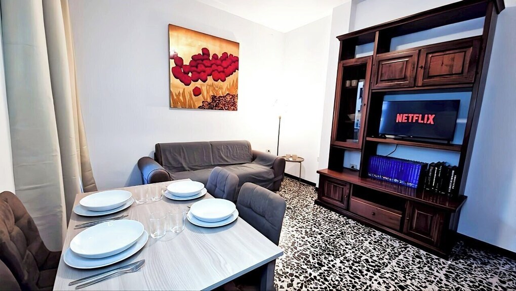 Siena: 3 Camere, Terrazza, Parcheggio Gratis - Siena