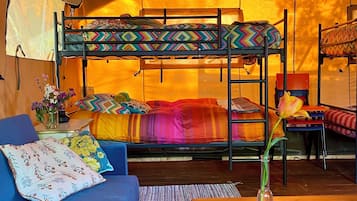 Tenda Superior, junto ao jardim | 1 quarto, Wi-fi grátis
