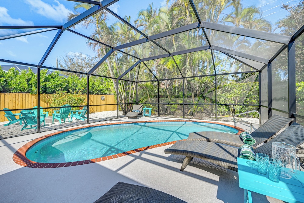 1 Mi To Beach: Naples Home W/ Pool & Fire Pit - Naples, FL